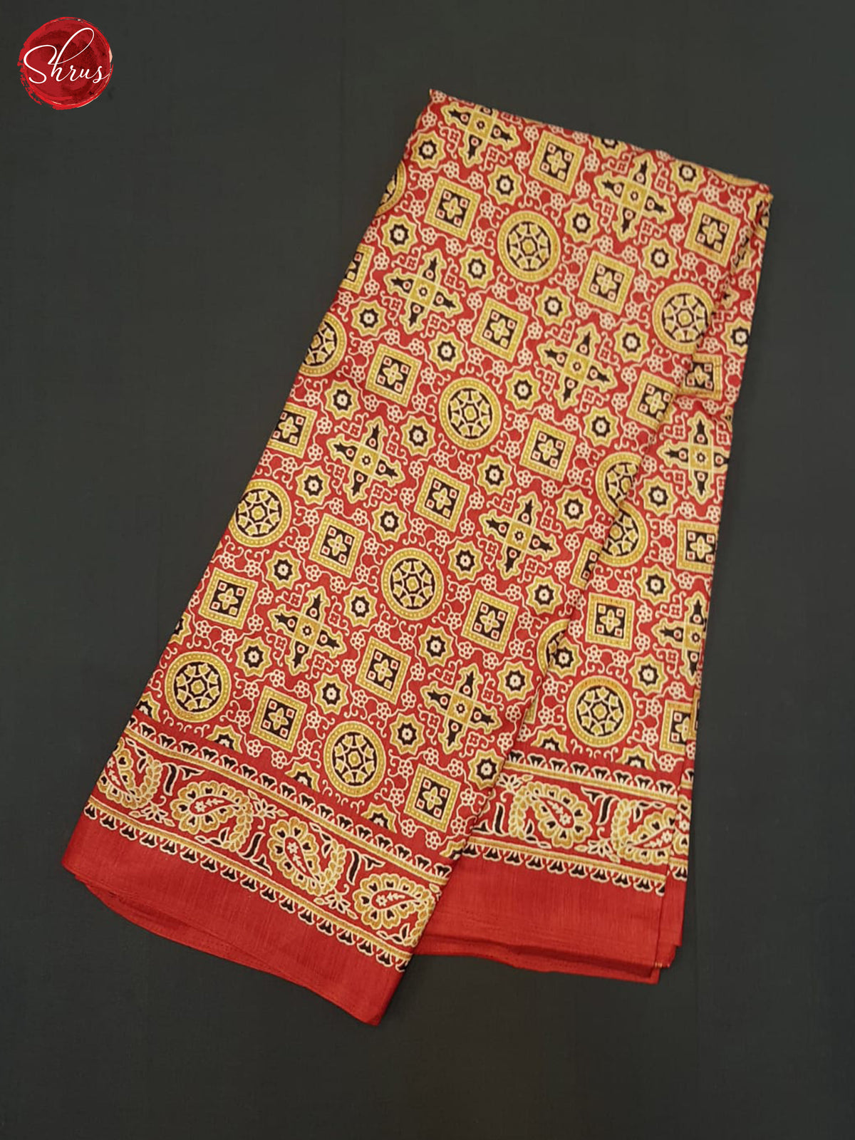 Buy Matka Cotton Saree online at Shrus