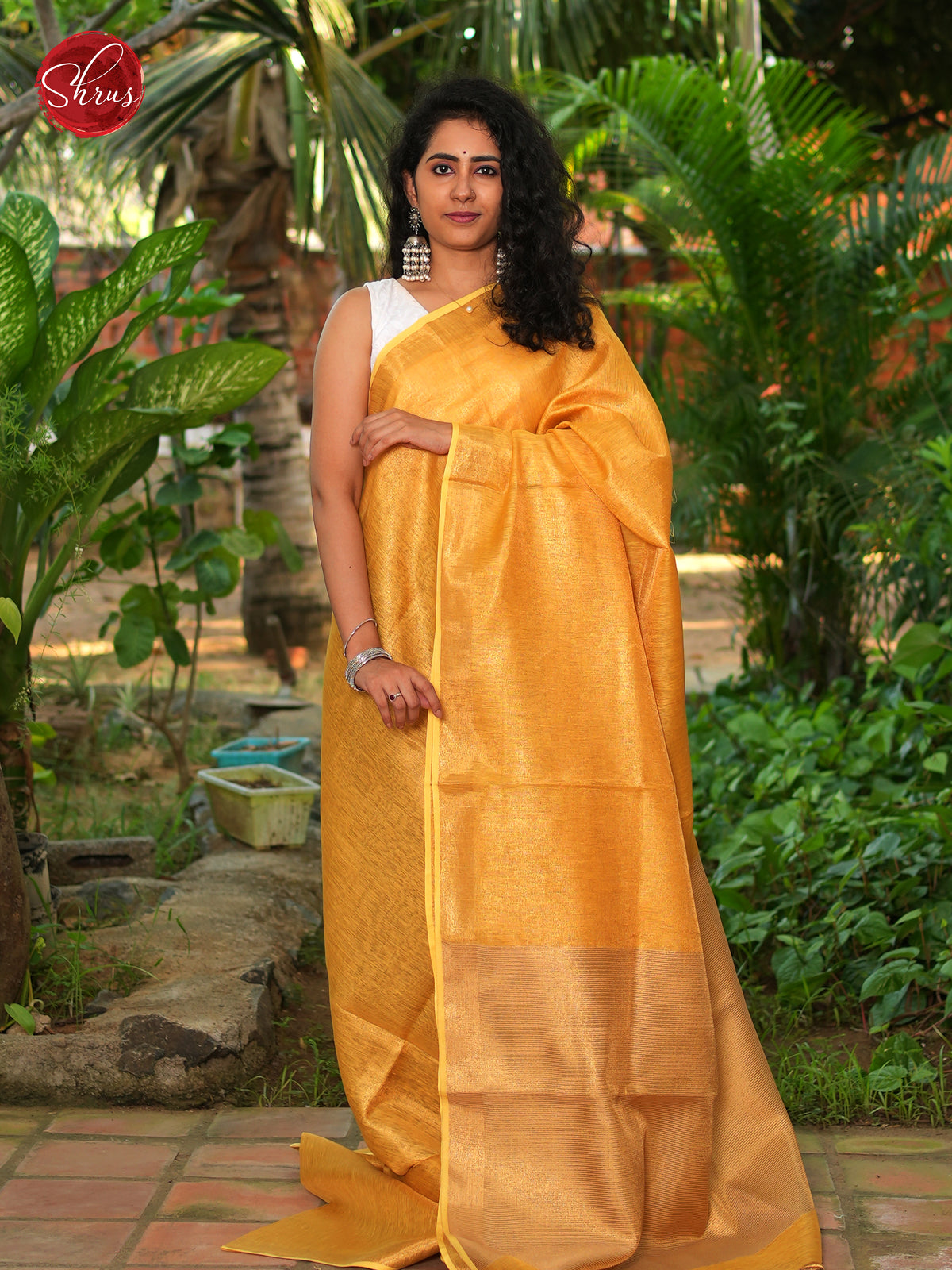 Linen Sarees Buy Online At Shrus - Comfy Outfit