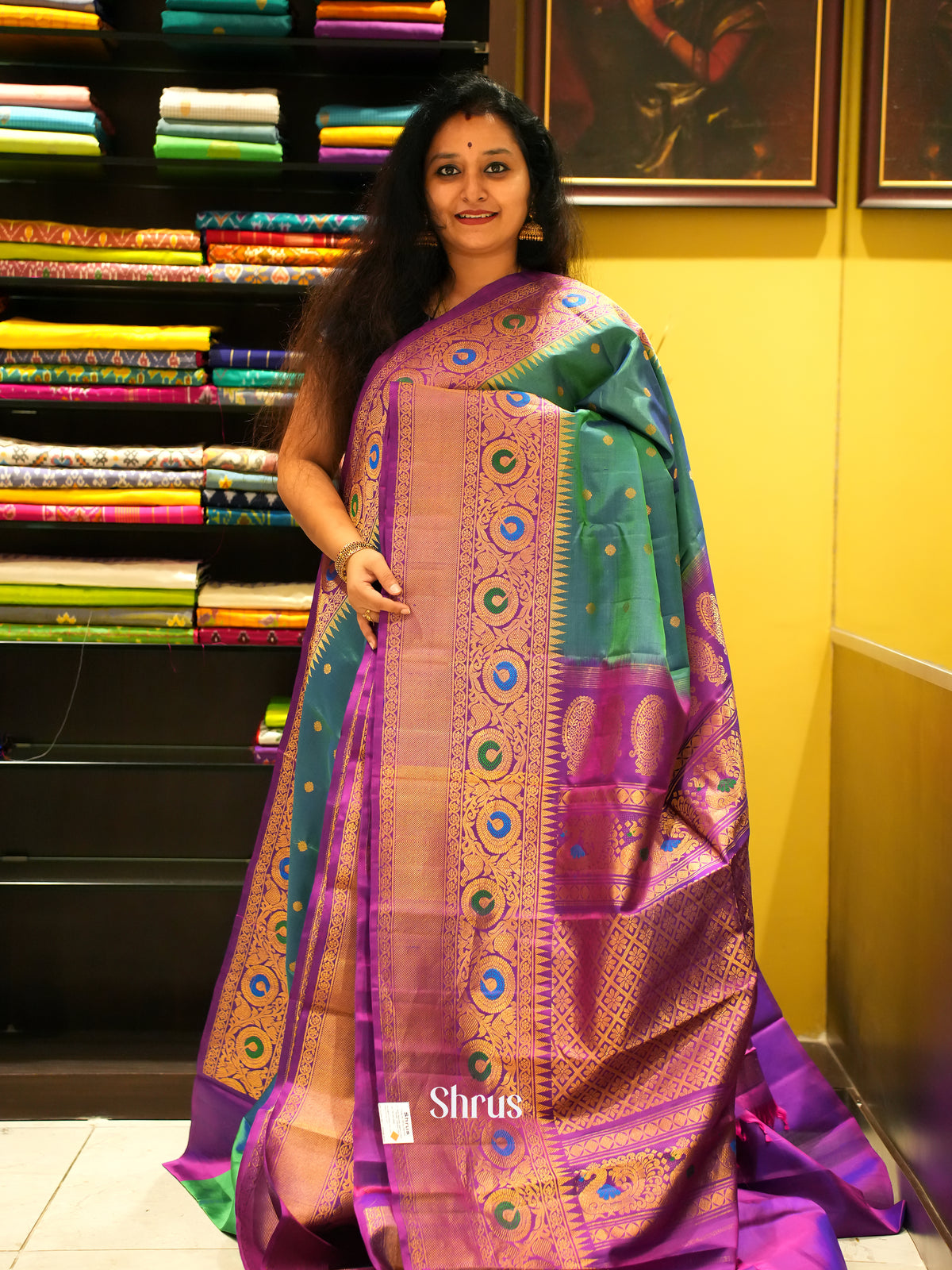 Shop Now Premium Gadwal Silk Sarees Online at Shrus