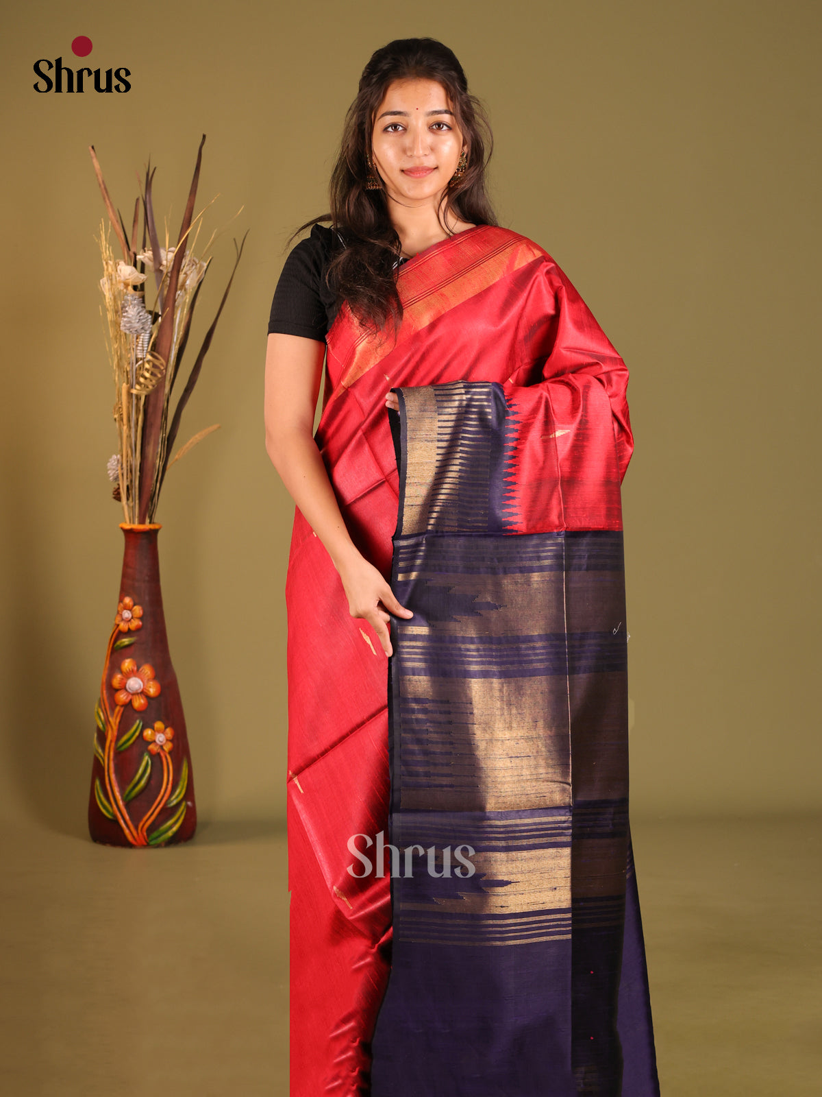 Buy Red Plain Raw Silk Saree With Blue Border | Shrus